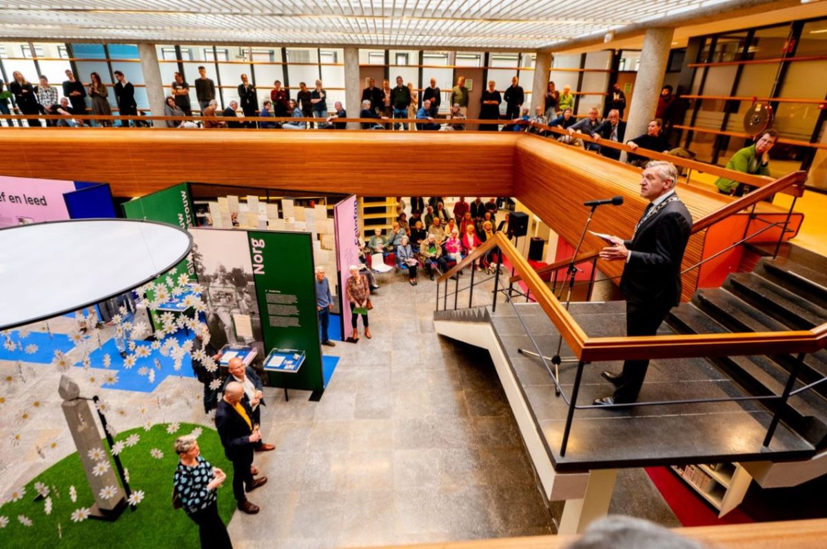 Expositie 'As ien fan ús falt' geopend op de Friese Bevrijdingsdag