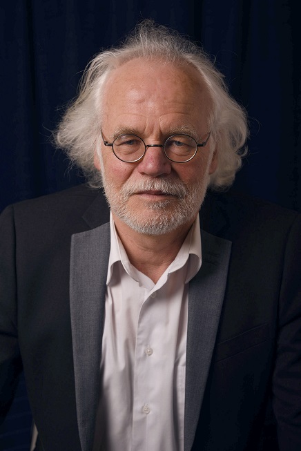 Bibliografie arrow_drop_down